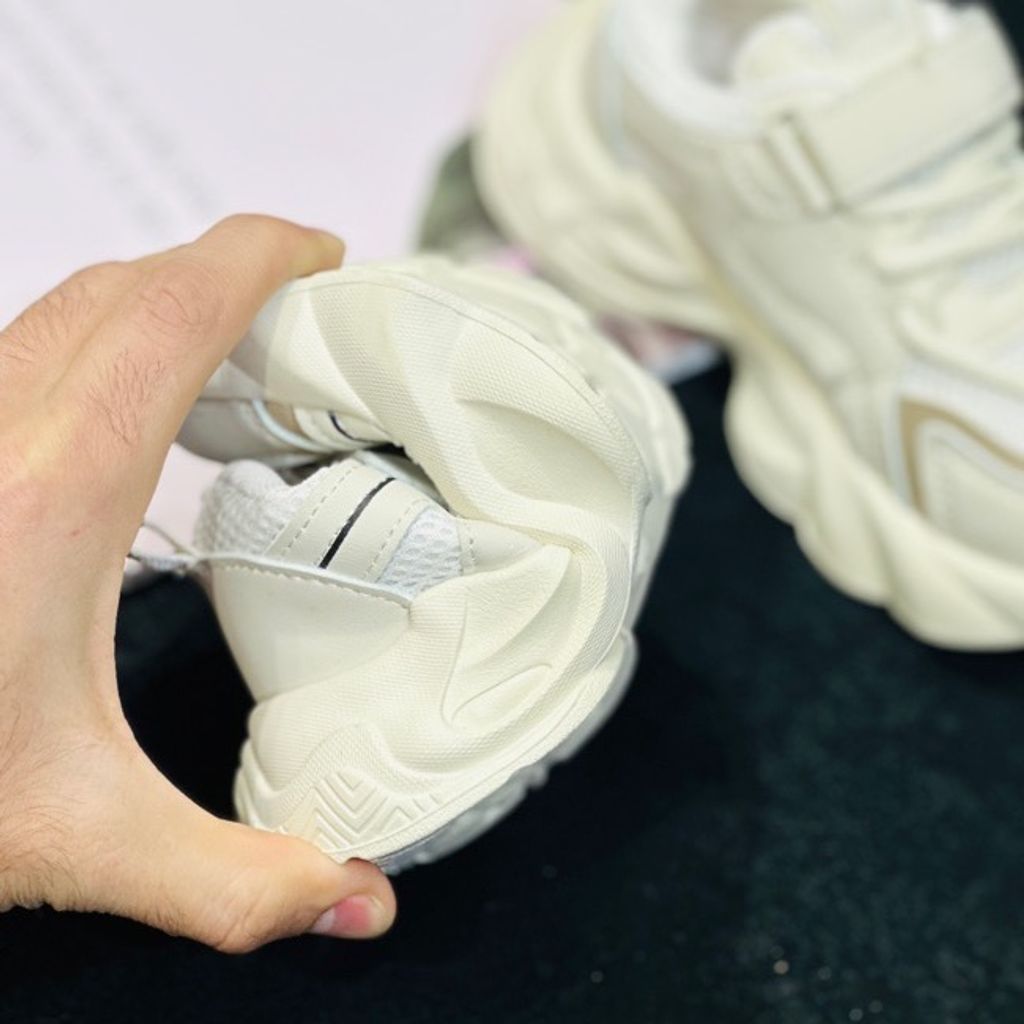 قیمت و خرید کتونی بچگانه طرح hobi از Kids کد 100503 | روچی